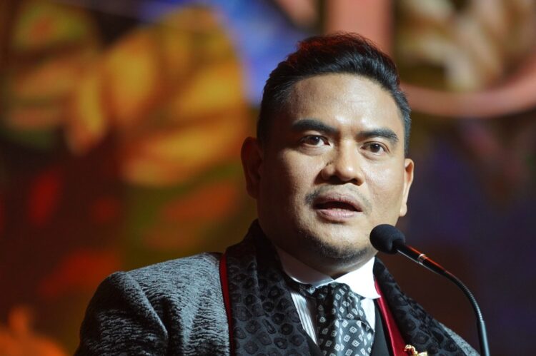 Azizan Osman diiktiraf akauntan bertauliah MIA - Kosmo Digital