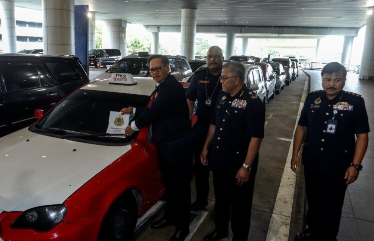 Ketua Pengarah JPJ turut jadi mangsa ulat di KLIA - Kosmo Digital