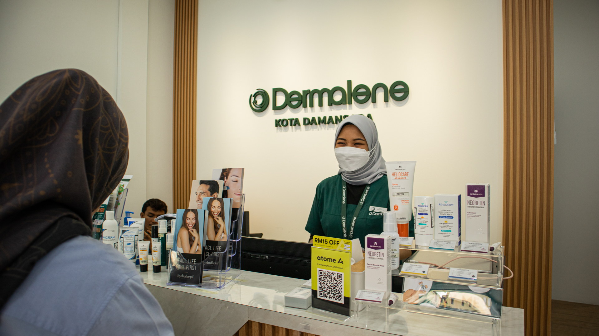 Dermalene pasang impian bina Institut Kulit Negara - Kosmo Digital