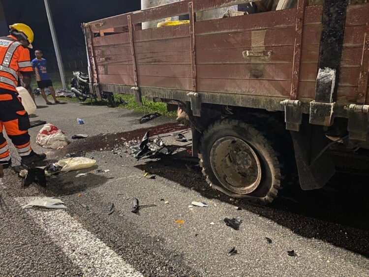 Dua remaja lelaki maut rempuh lori di lorong kecemasan - Kosmo Digital