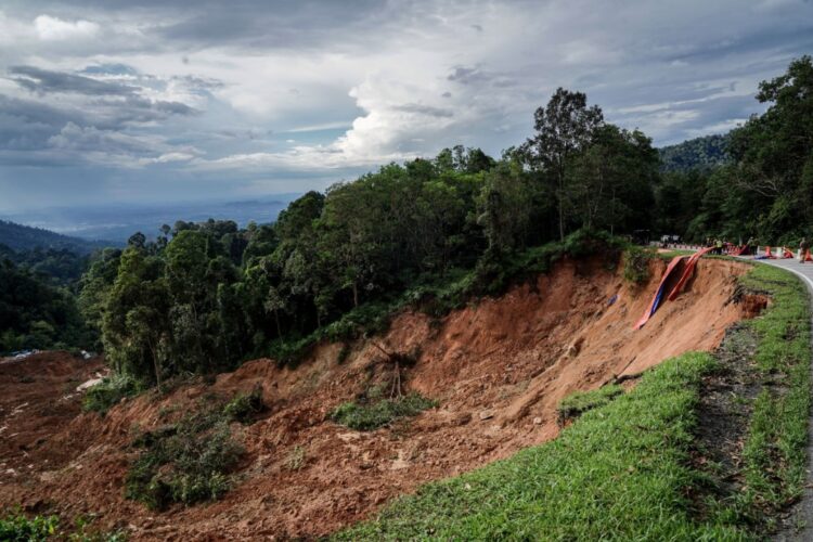 Tanah runtuh: 3 warga Singapura antara mangsa terselamat - Kosmo Digital
