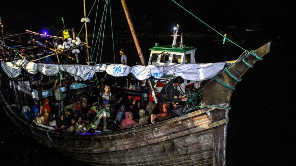 Bot Rohingya hanyut sejak November, ramai dikhuatiri maut - Kosmo Digital