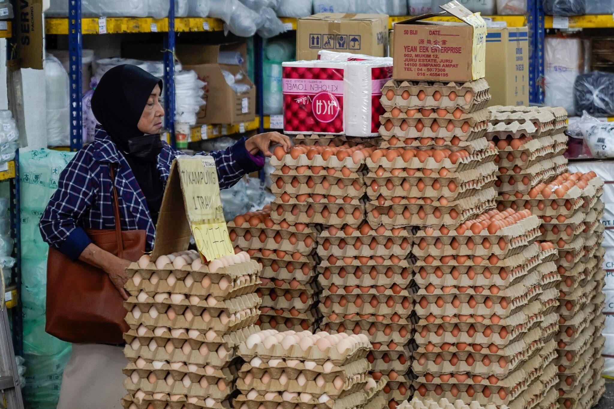 Telur di pasaran cepat rosak, stok lama - Kosmo Digital