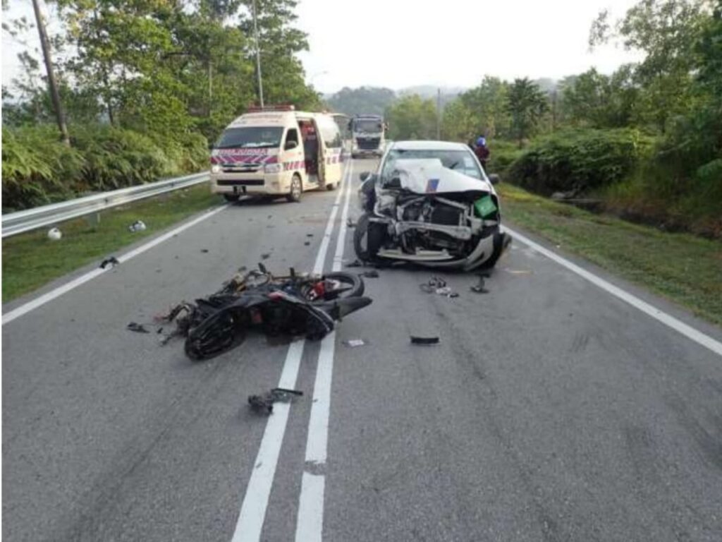 Masuk laluan bertentangan, dua maut dirempuh Axia - Kosmo Digital