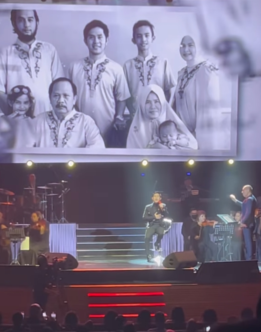 Magis lagu galau, air mata Cakra Khan - Kosmo Digital