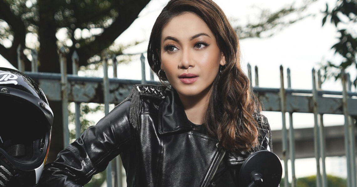 Tindik hidung, Daiyan Trisha 'memberontak' - Kosmo Digital