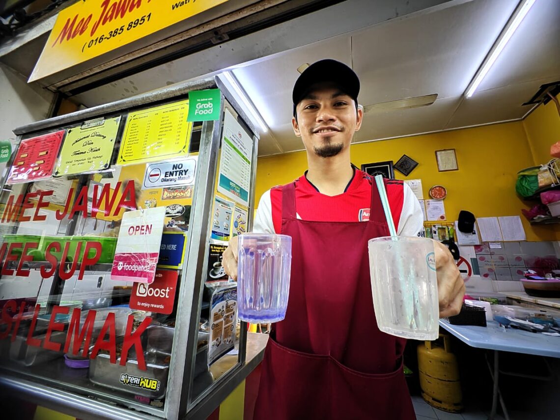 'Air suam, air kosong diberi percuma sahaja' - Kosmo Digital