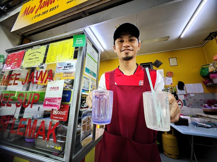 'Air suam, air kosong diberi percuma sahaja' - Kosmo Digital