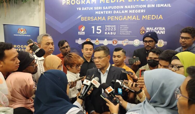 KDN dalam proses bawa kanak-kanak keluar dari depoh tahanan - Kosmo Digital