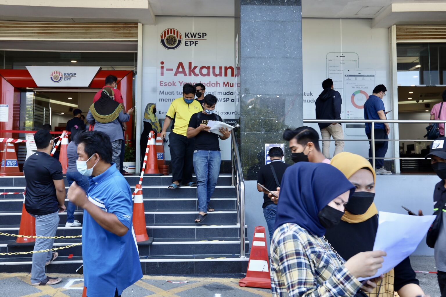 Luahan Pembaca: Duit KWSP boleh jadi ubat mujarab sakit mental, tekanan ...