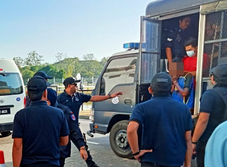 Lans Koperal dituduh bunuh isteri dihantar ke Hospital Bahagia - Kosmo Digital