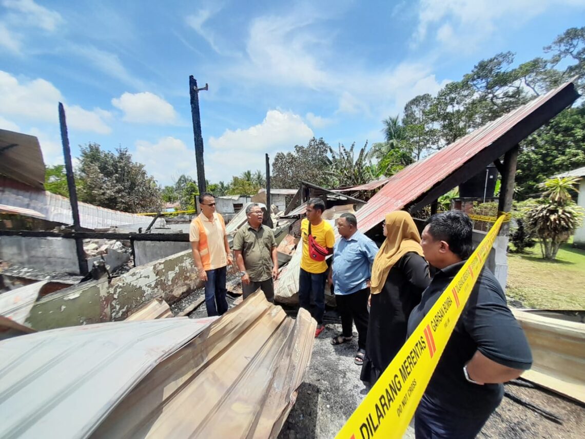 Peniaga meraung lihat api membakar rumah - Kosmo Digital