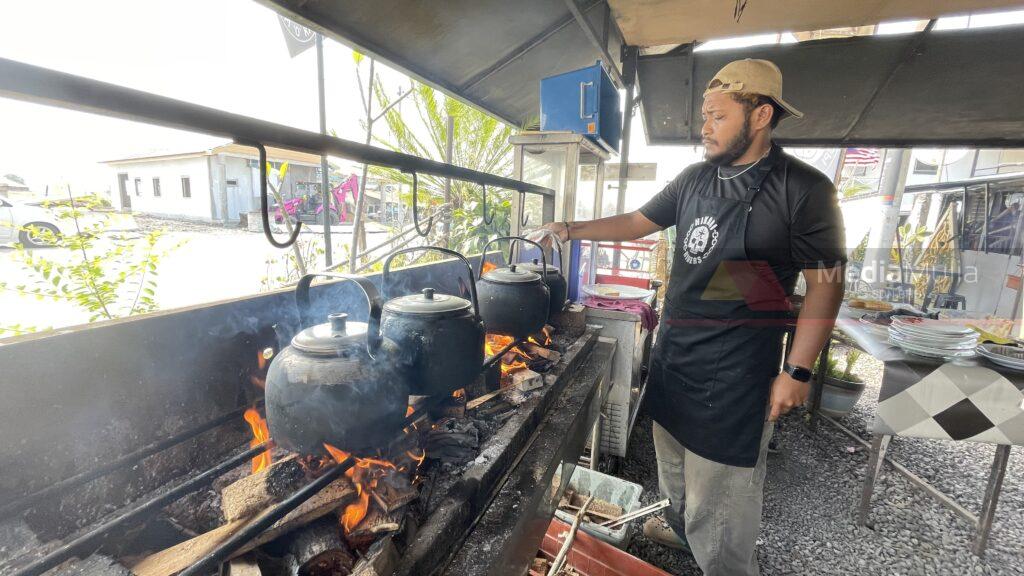 Kopi O dapur kayu api gamit nostalgia lalu - Kosmo Digital