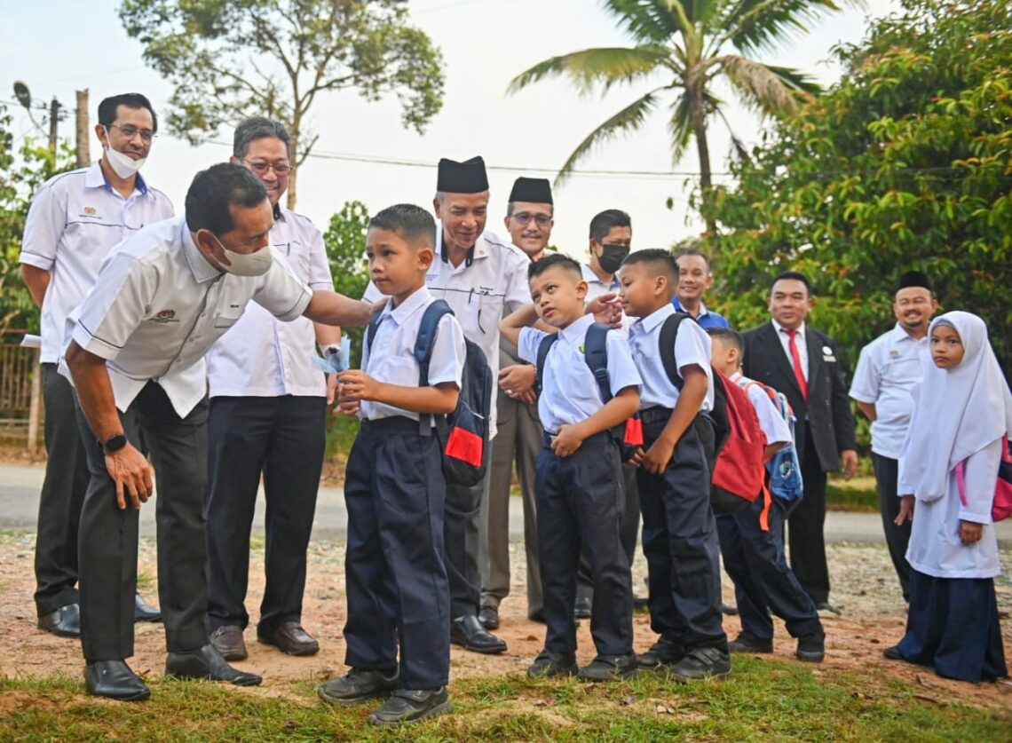 242,607 murid dan pelajar Terengganu mula bersekolah hari ini - Kosmo ...