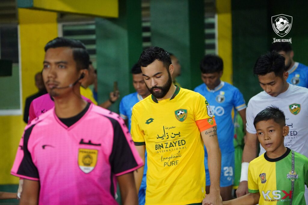 Gemuk mengata, kurus pun masih mengata - Alyah - Kosmo Digital