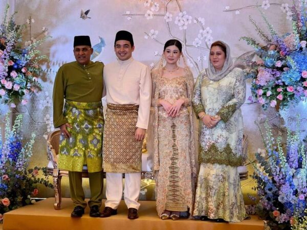 Anak Najib, Ashman bertunang dengan gadis pilihan - Kosmo Digital