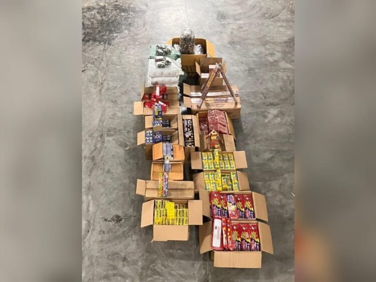 39 individu dicekup jual bunga api, mercun tanpa permit di Kelantan ...
