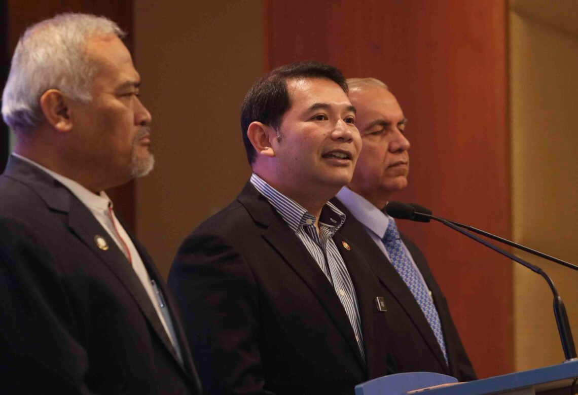 Teliti subjek mana bebankan murid - Kosmo Digital