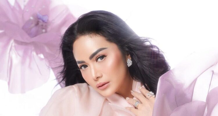 Kris Dayanti tukar ejaan nama - Kosmo Digital