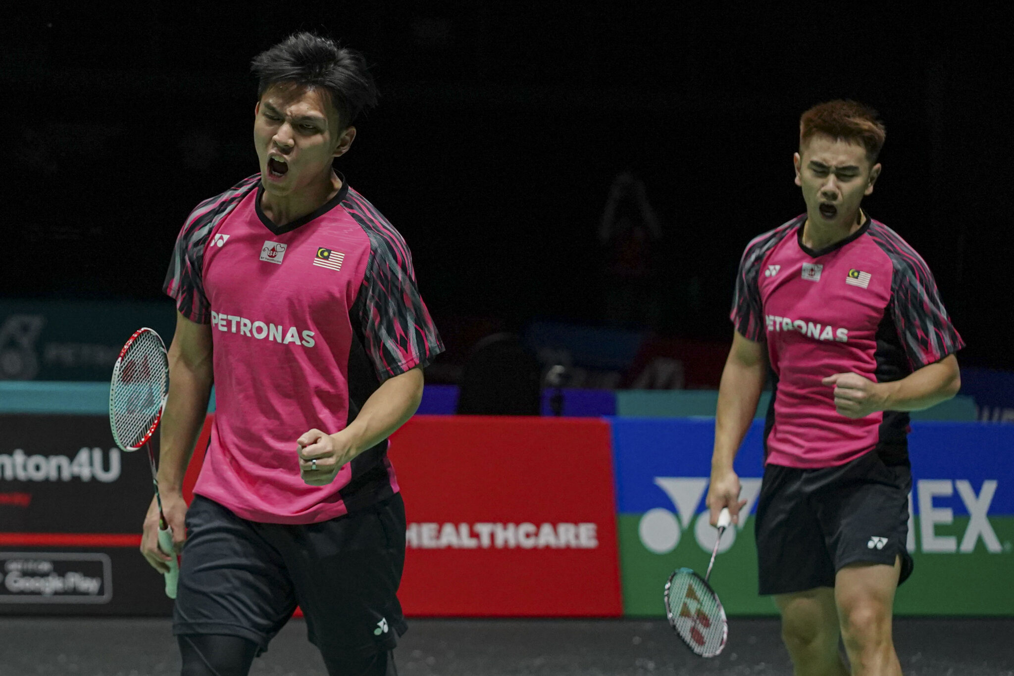 Sze Fei, Izzuddin 'rujuk' semula