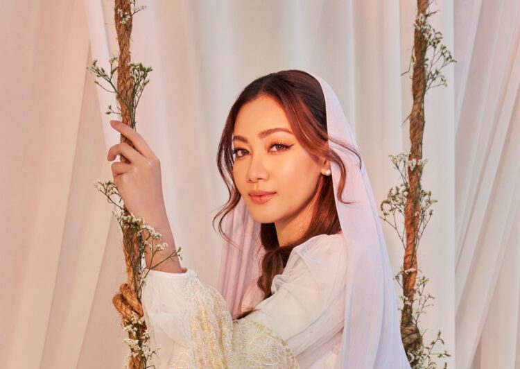 Senangnya menghukum wanita - Daiyan Trisha - Kosmo Digital