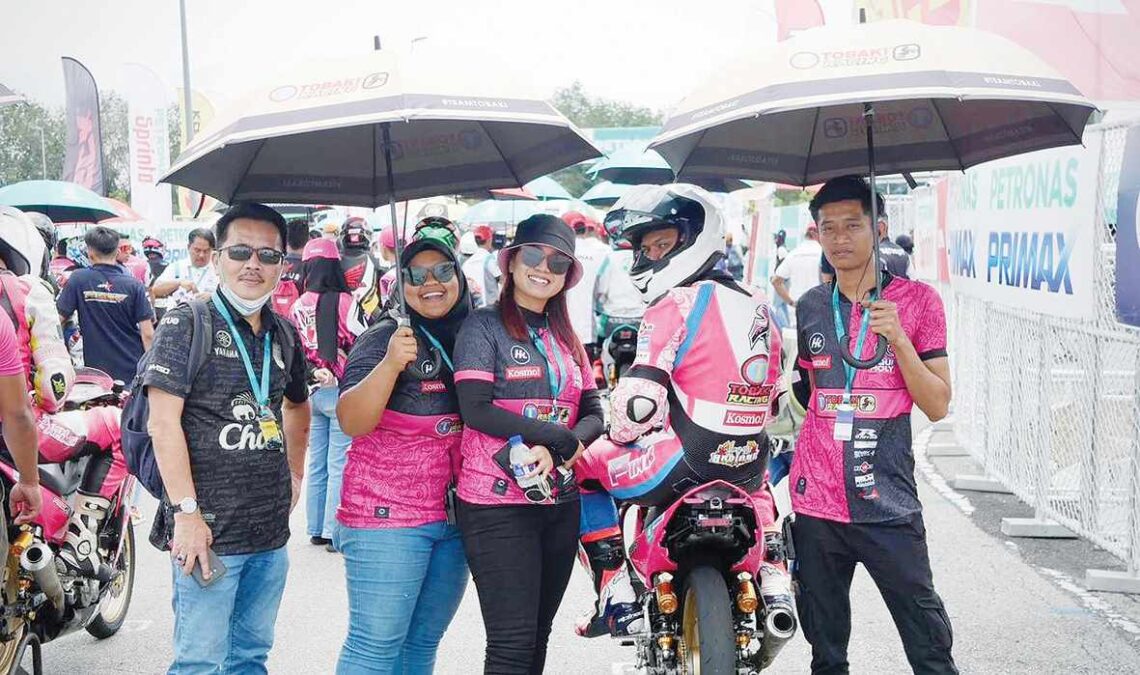 Tobaki Pink Racing guna khidmat Qhuwarismi