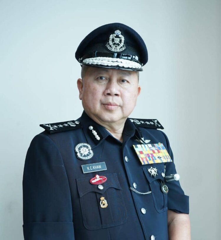 Wanita hamil ditahan hina Yang di-Pertuan Agong - Kosmo Digital