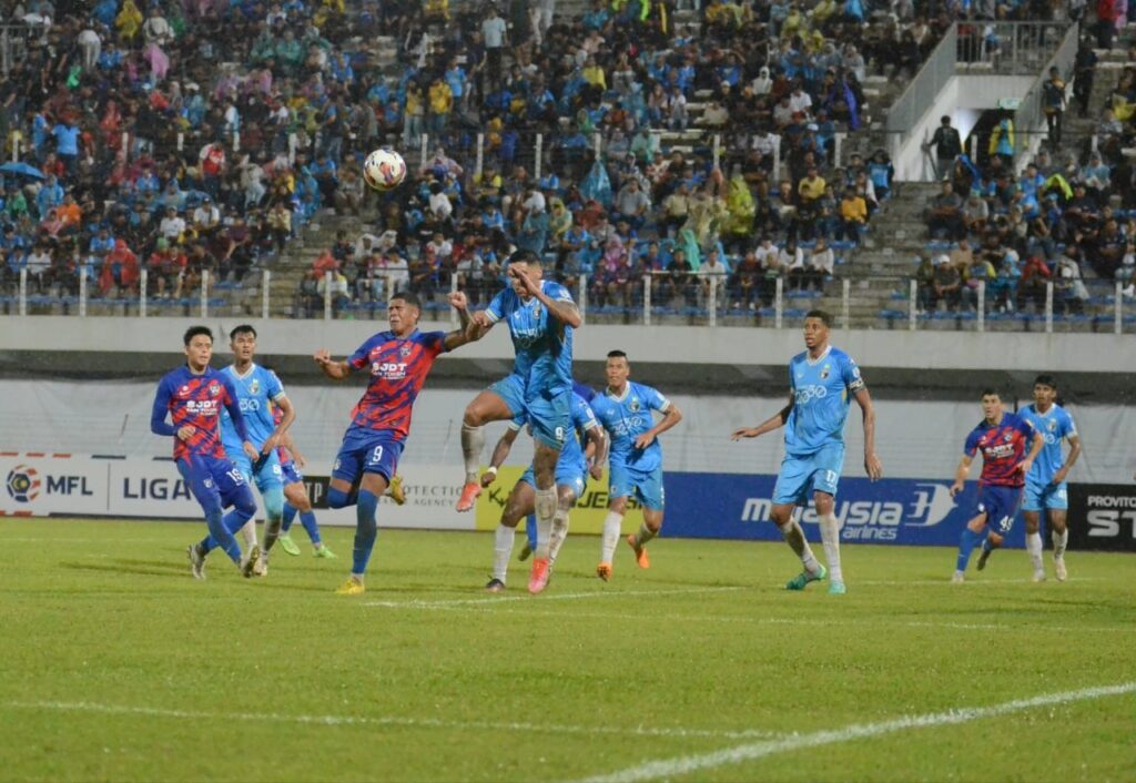 Kpah Sherman azam julang Sri Pahang