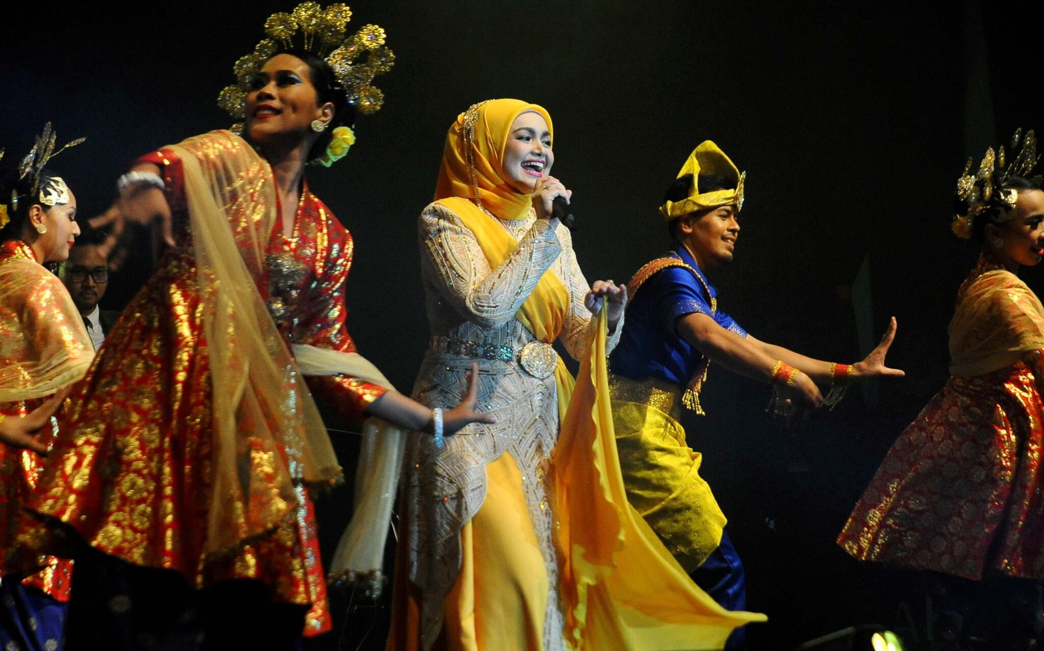 Artis buat konsert untuk cipta momen bersama peminat - Kosmo Digital