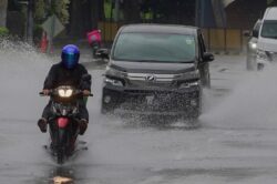 Hujan lebat, ribut petir di 6 negeri pagi ini - Kosmo Digital