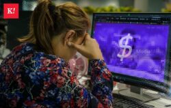 Pesara guru wanita rugi RM199,500 diperdaya 'pegawai polis' - Kosmo Digital