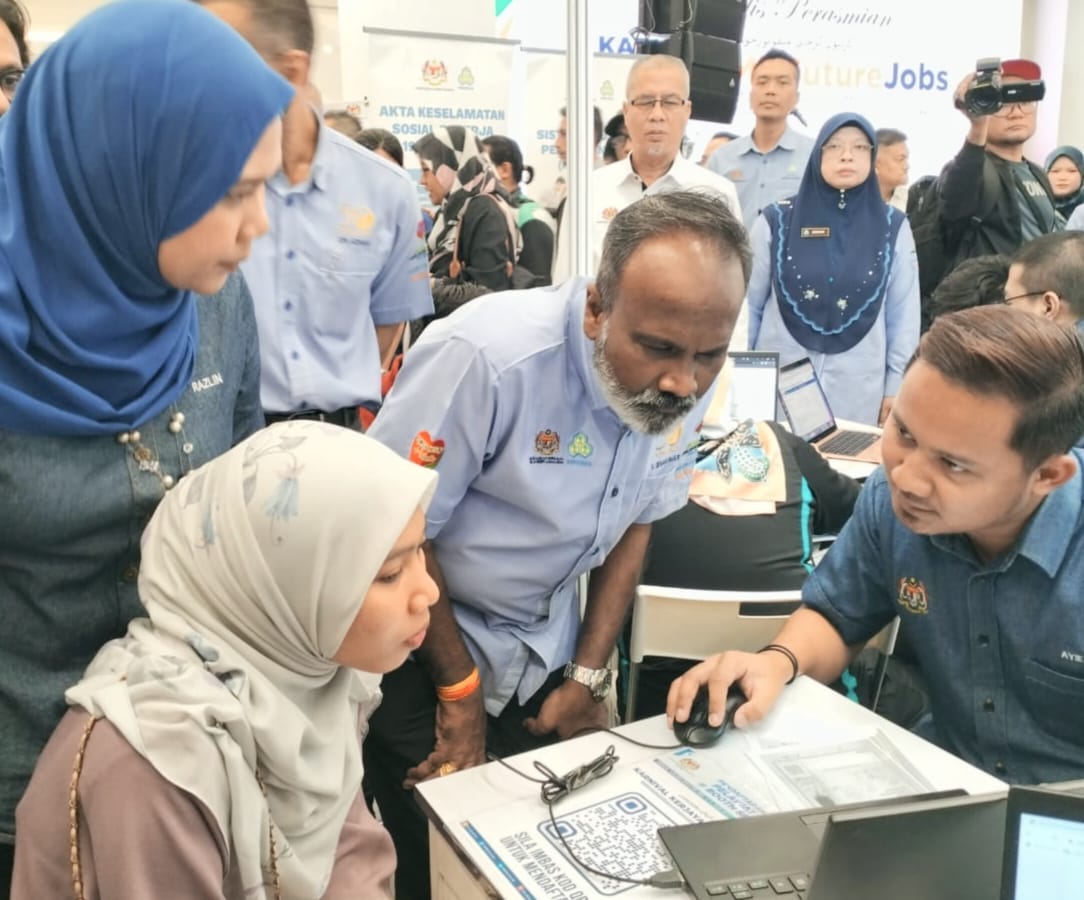 Penjawat Awam Digalak Carum Skssr Untuk Isteri Kosmo Digital