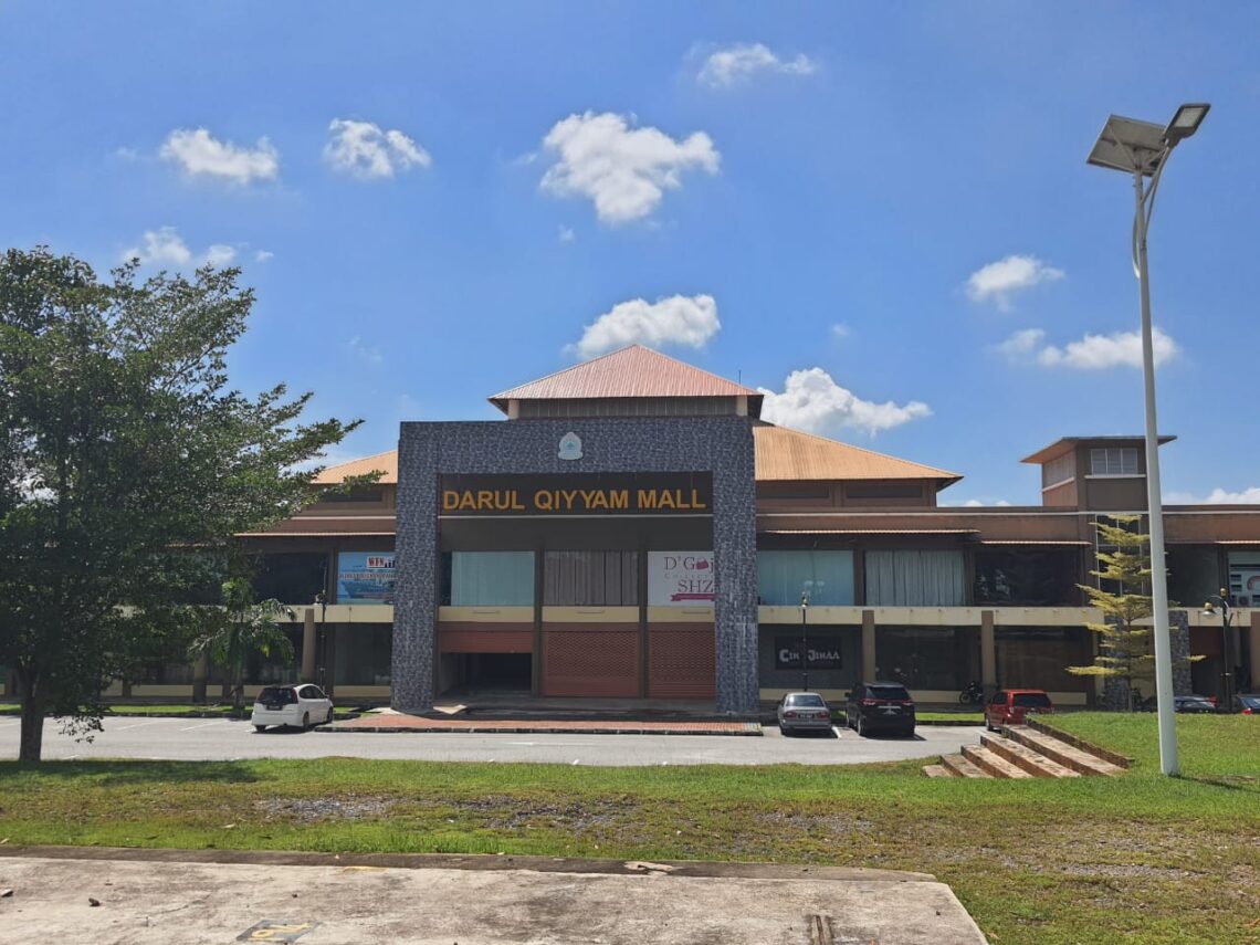 Cikgu Non tekad pulihkan ekonomi Bukit Kayu Hitam - Kosmo Digital