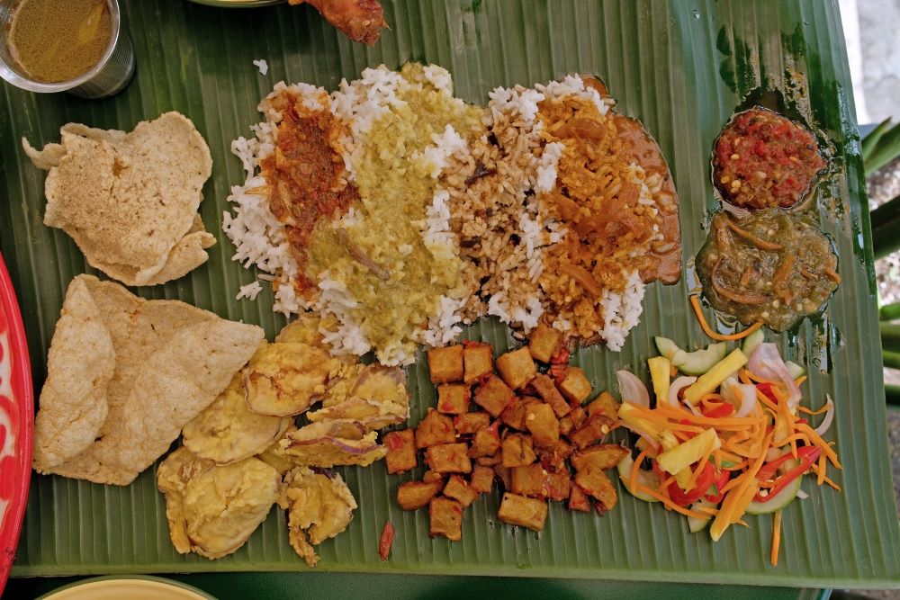 Nasi daun pisang cita rasa Melayu - Kosmo Digital