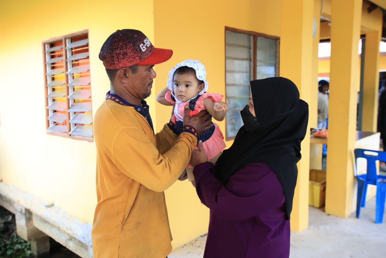 Bot hanyut ke Thailand, nelayan berpaut 16 jam pada unjam buluh - Kosmo ...