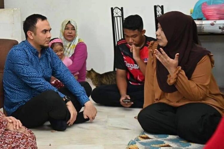 Nahas Elmina: Anwar sampaikan sumbangan peribadi kepada waris mangsa - Kosmo Digital