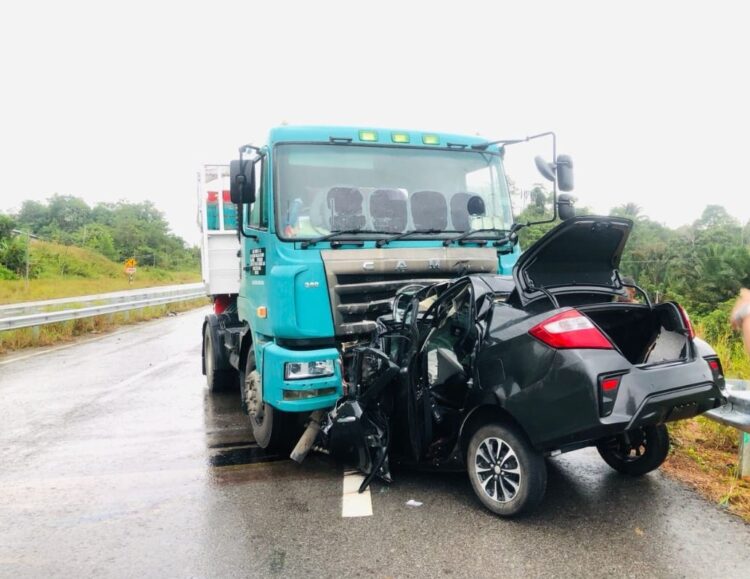 Dua lelaki maut kereta bertembung treler - Kosmo Digital