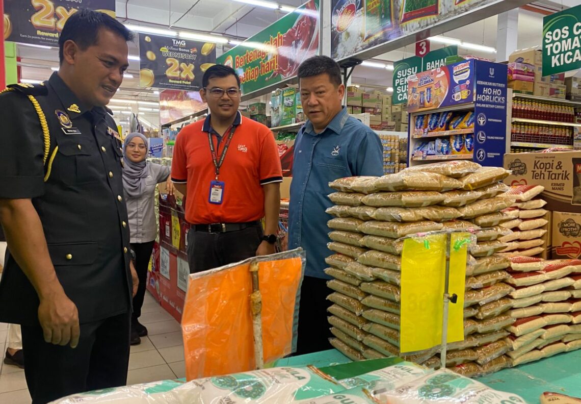 Pembelian panik punca telur, minyak masak, gula dan beras kurang ...