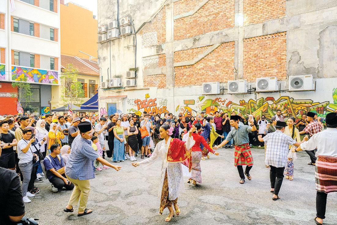 Merdeka Walk selami sejarah Stadium Merdeka - Kosmo Digital