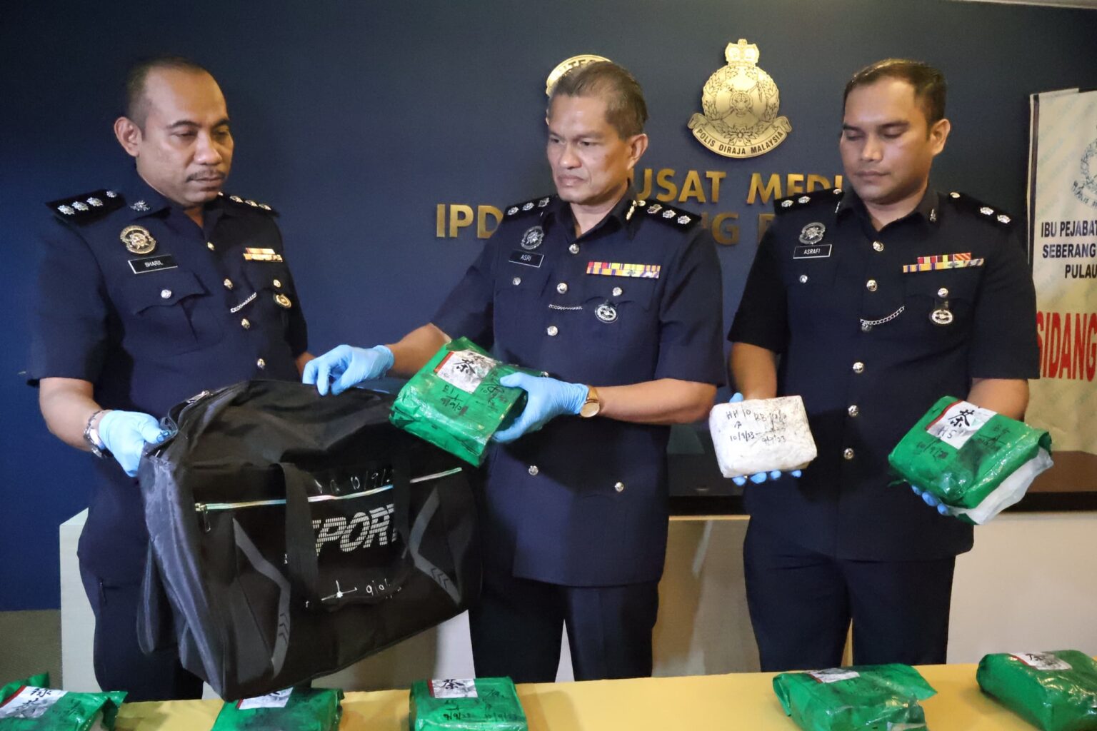 Dua nelayan dicekup jadi ‘transporter’ syabu bernilai RM660,000 - Kosmo ...