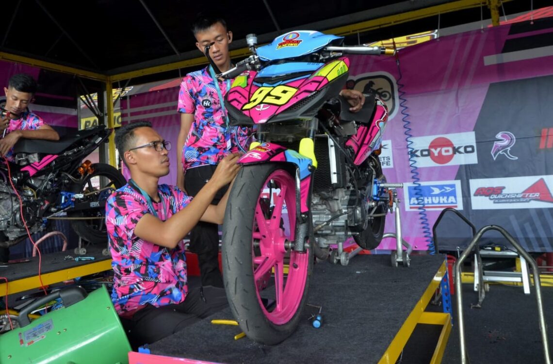 Habuan menanti 3 peserta konvoi Tobaki Cilik Pink Racing Team - Kosmo ...