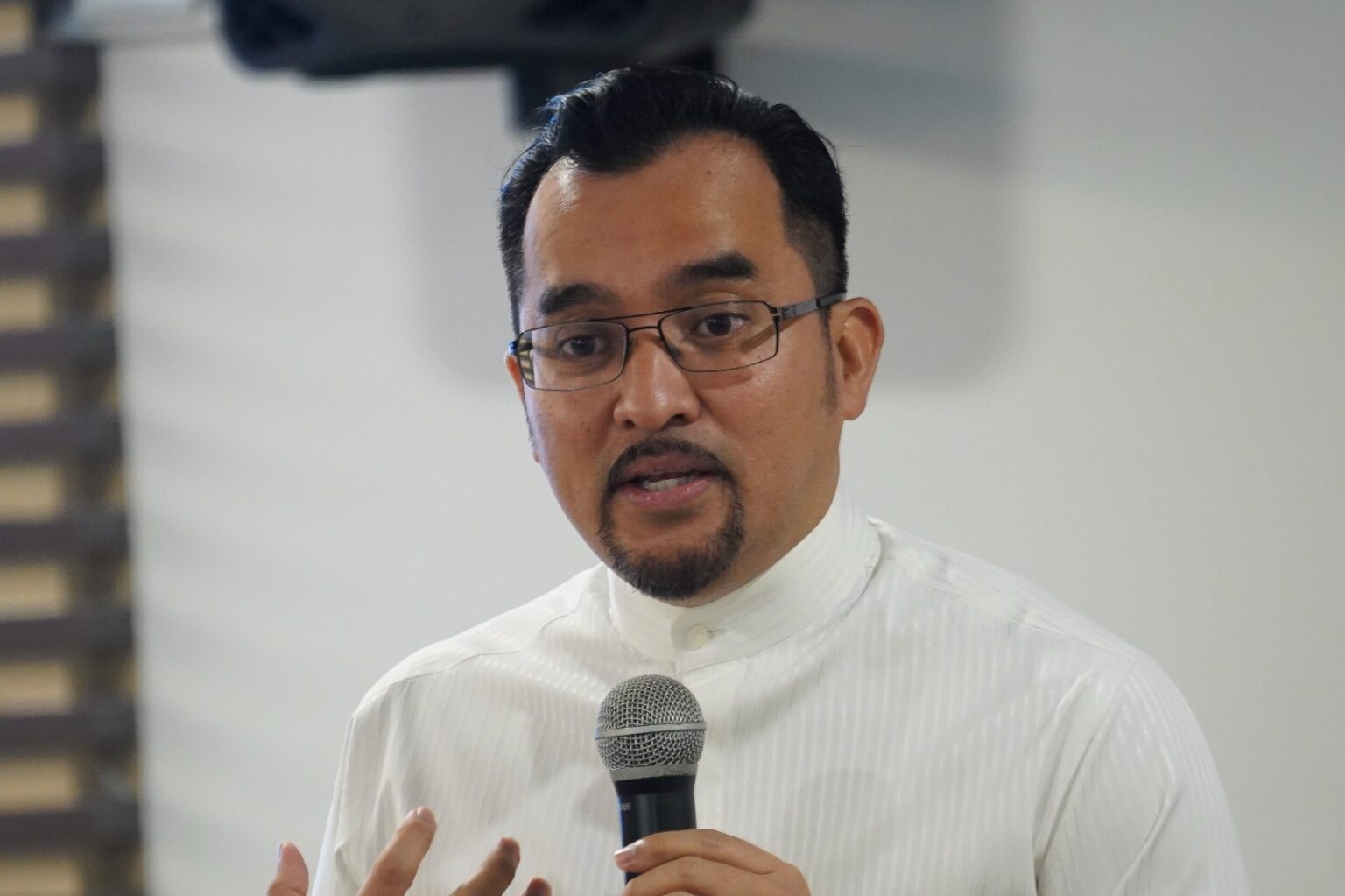 MP, ADUN UMNO terus sokong Anwar - Kosmo Digital