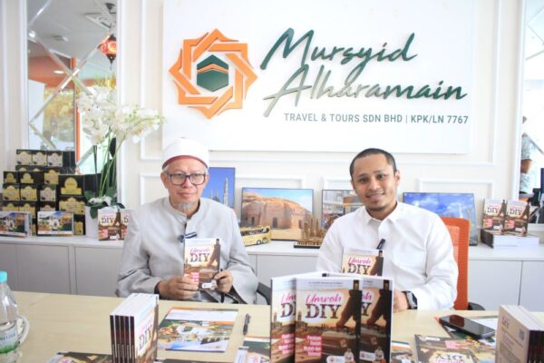 Buku Umrah DIY beri kefahaman kepada jemaah di Tanah Suci - Kosmo Digital