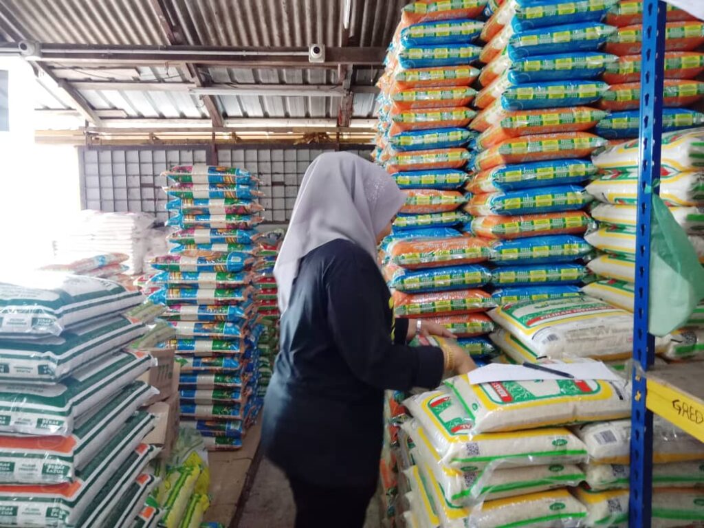 Beras import banyak tapi tak laku - Kosmo Digital