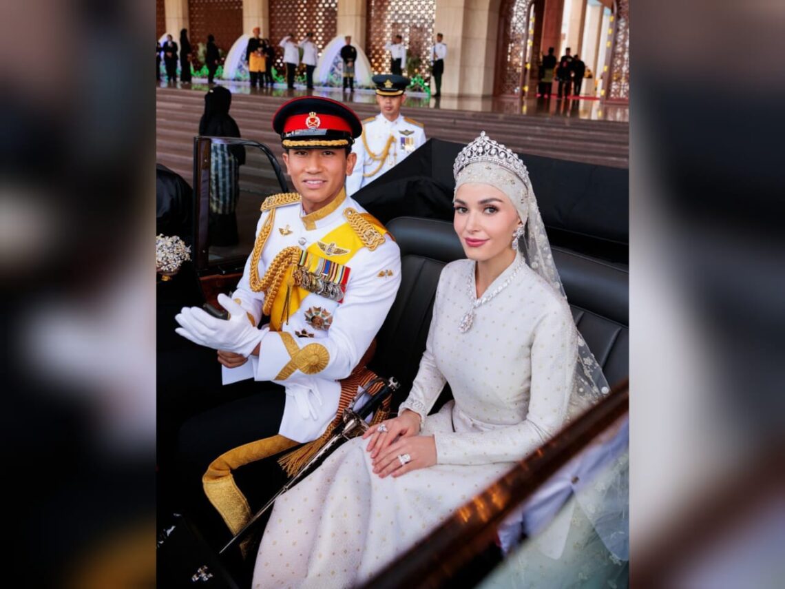 Ramai sifatkan Putera Mateen, Dayang Anisha 'jodoh tak ke mana' - Kosmo ...