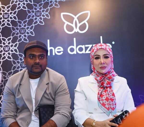 She Dazzle labur jutaan ringgit untuk stok jualan hari raya - Kosmo Digital