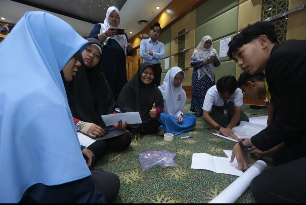 88 pelajar ikuti Program Kepimpinan Muda TH - Kosmo Digital