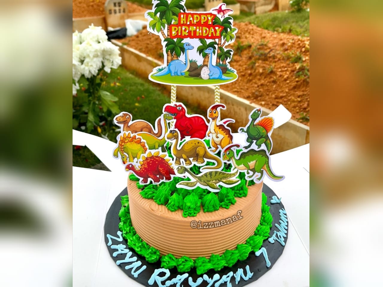 Kek dinosaur untuk abang - Ibu Zayn Rayyan - Kosmo Digital