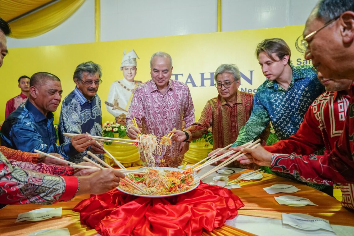 Sultan Nazrin berkenan hadiri majlis sambutan Tahun Baharu Cina negeri ...