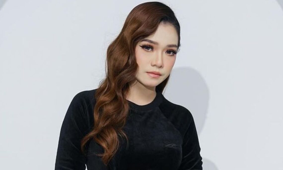 Ruhainies akhirnya bersuara isu tangkap khalwat dengan Aliff Aziz ...